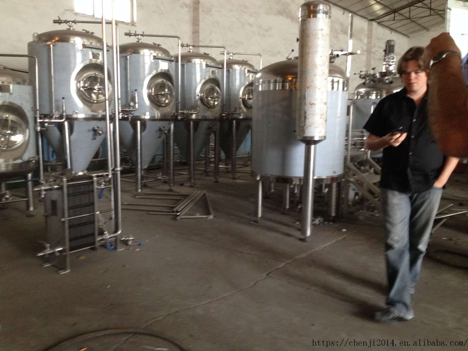 2000l brew house and fermenting tank - 济南宸极国际贸易有限公司